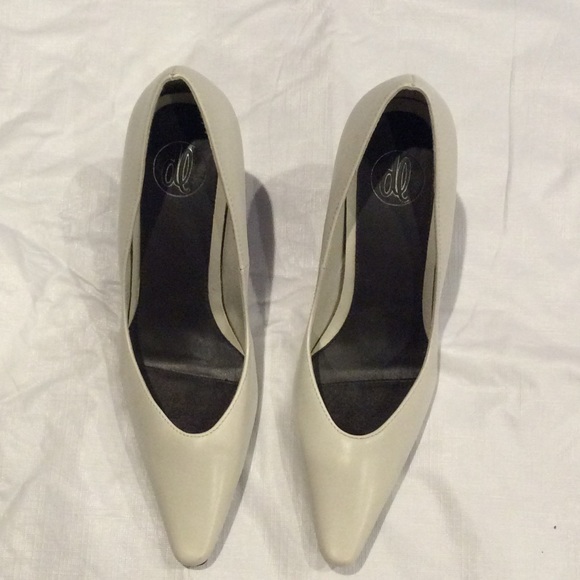 Shoes | Cream Pump | Poshmark
